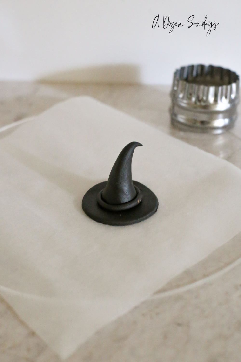 Easy Witch Hat Cupcakes for Halloween - A Dozen Sundays